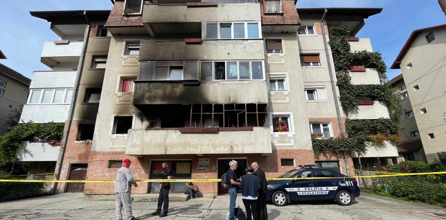 Explozie la Sibiu: Becul de baie a declanșat deflagrația